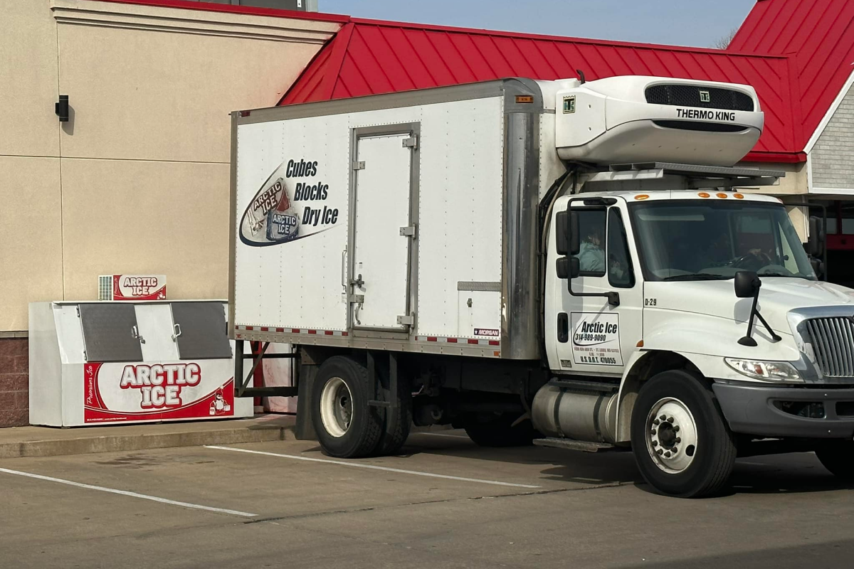 Arctic Ice | St. Louis, MO | Ice Delivery & Pickup
